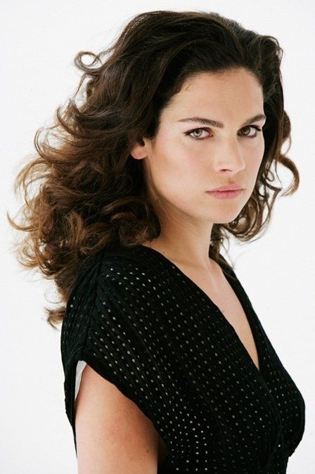 Anna Drijver Bio - Net Worth, Age, Height, Bride Flight, Undercover ...