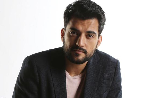 Phoenix Raei Biography - Age, Married, Net Worth, Height, Movies, Tv Shows