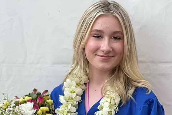 Stella Doreen Mcdermott - Birthday, Boyfriend, Married, Age, Net Worth ...